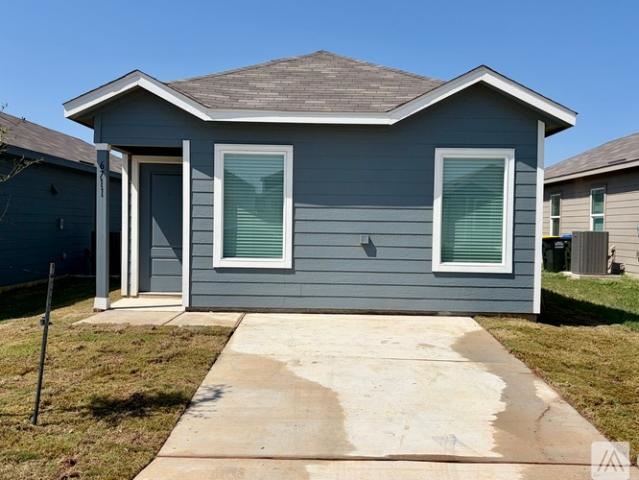 4 BR, 2 BA Apartment 6711 Chert Chase, Elmendorf, TX 78112