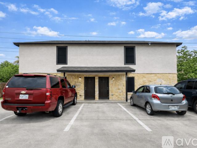 4 BR, 2 BA Apartment 6721 Brothers Lane, Unit 6721, San Antonio, TX 78239