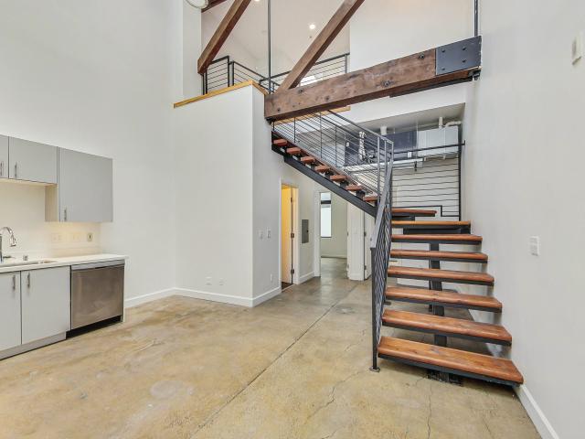 4 BR, 2 BA Apartment 674 23rd Street, Oakland, CA 94612