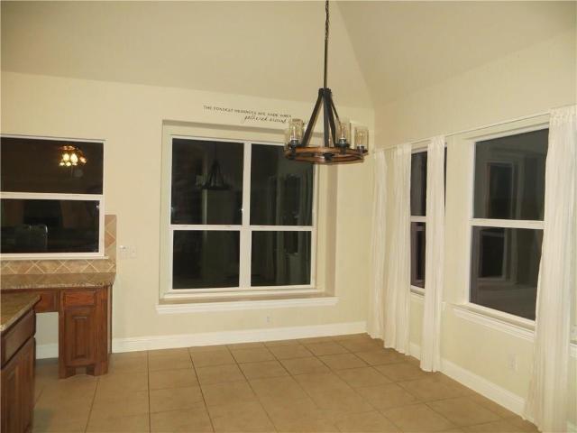 4 BR, 2 BA Apartment 6912 Shady View Court, Sachse, TX 75048