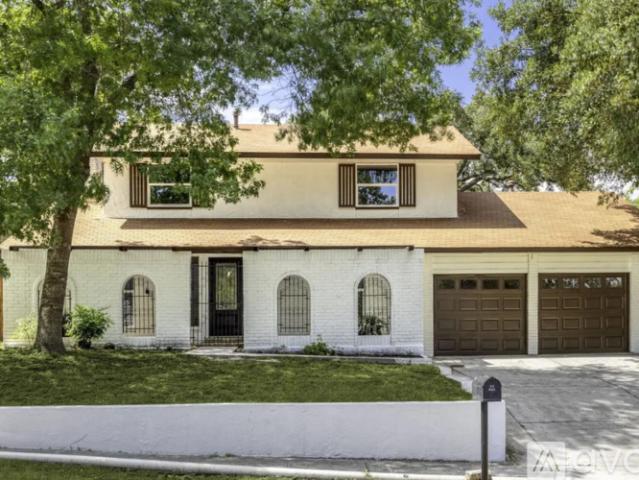 4 BR, 2 BA Apartment 6002 Forest Ledge St, San Antonio, TX 78240