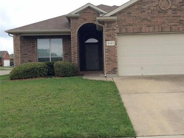 4 BR, 2 BA Apartment 6101 Melanie Dr, Fort Worth, TX 76131