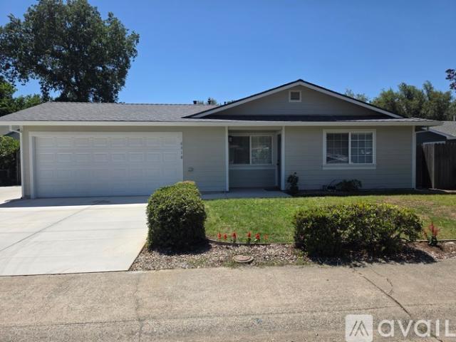 4 BR, 2 BA Apartment 6318 David Ave, Loomis, CA 95650