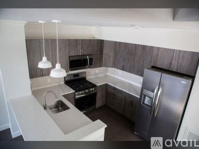 4 BR, 2 BA Apartment 6 Mt Pleasant St, Unit 301, Somerville, MA 02145