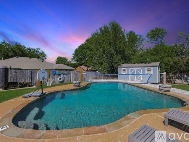 4 BR, 2 BA Apartment 749 Western Trail, Keller, TX 76248