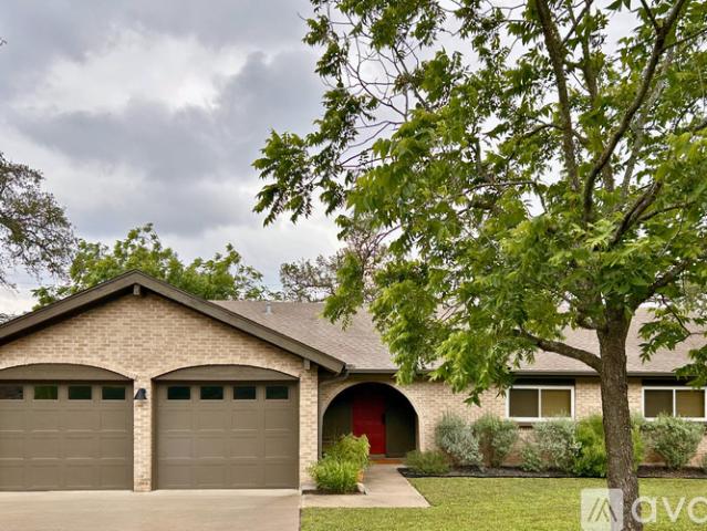 4 BR, 2 BA Apartment 7500 Hill Meadow Circle, Austin, TX 78736