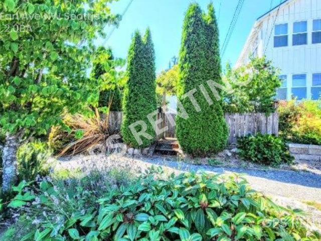 4 BR, 2 BA Apartment 7721 Earl Ave NW, Seattle, WA 98117