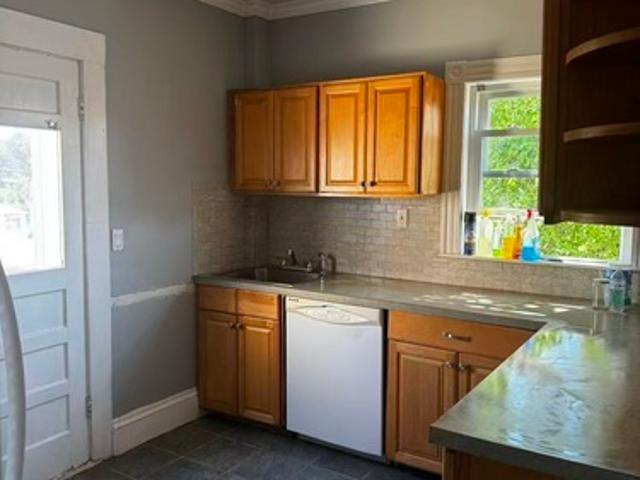 4 BR, 2 BA Apartment 77 Beach Street, Unit #2, Quincy, MA 02170