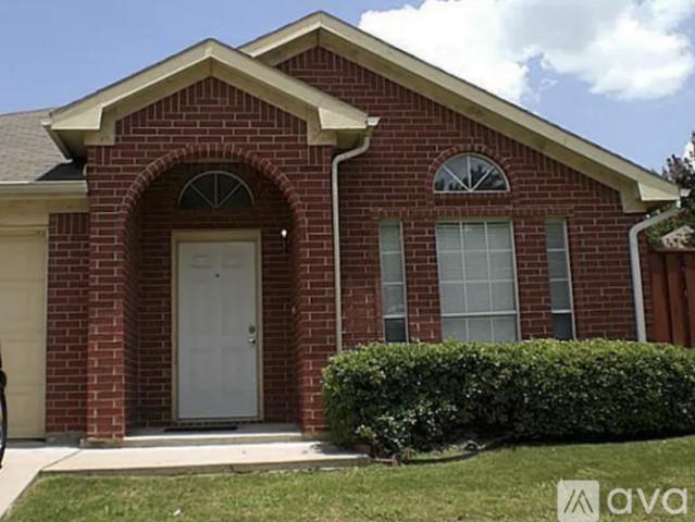 4 BR, 2 BA Apartment 7005 Rovato Drive, Unit 1, Arlington, TX 76001