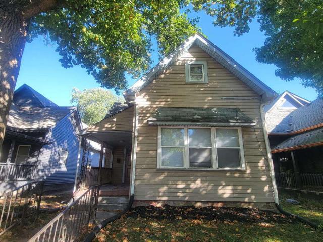 4 BR, 2 BA Apartment 722 Lincoln Street, Indianapolis, IN 46203
