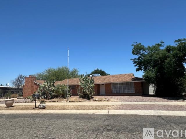 4 BR, 2 BA Apartment 7301 East 31st Street, Tucson, AZ 85710