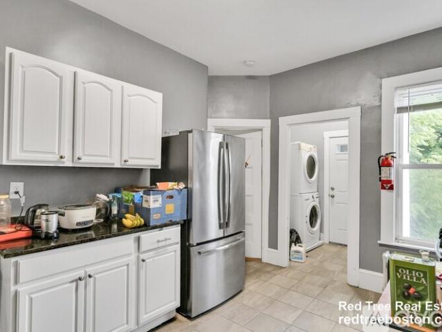 4 BR, 2 BA Apartment 85 Surrey St, Unit 2, Boston, MA 02135