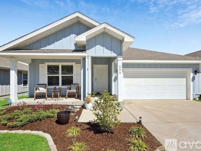 4 BR, 2 BA Apartment 8674 Pathstone Boulevard, Pensacola, FL 32526