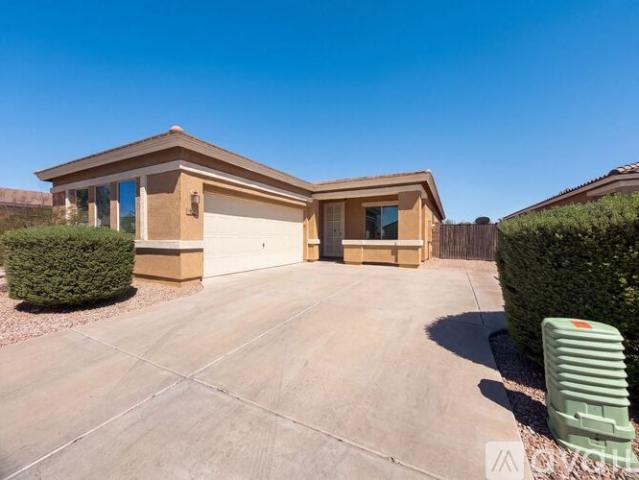 4 BR, 2 BA Apartment 876 W Ayrshire Trl, San Tan Valley, AZ 85143