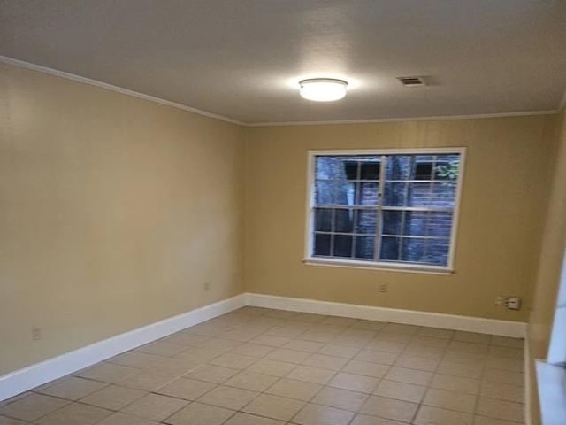 4 BR, 2 BA Apartment 806 Brinwood Avenue, Baton Rouge, LA 70815