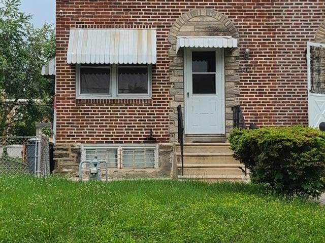 4 BR, 2 BA Apartment 820 E 15th St, Chester, PA 19013