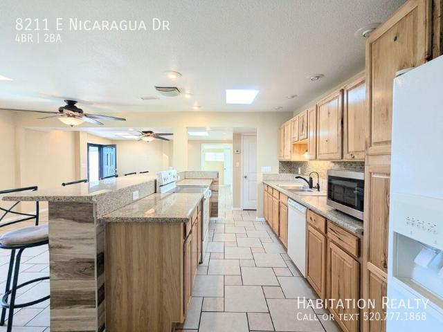 4 BR, 2 BA Apartment 8211 E Nicaragua Dr, Tucson, AZ 85730