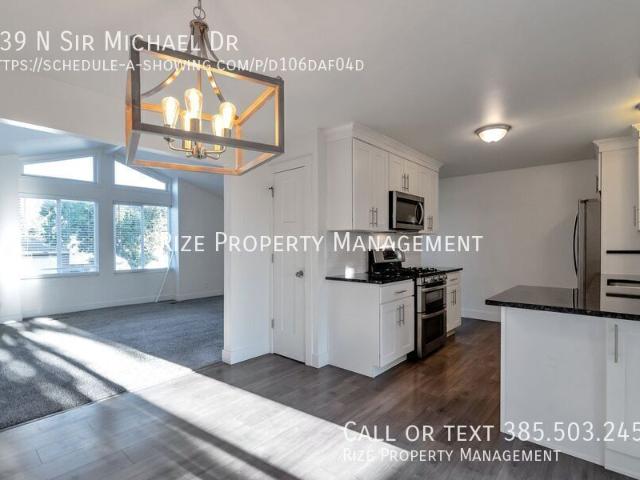 4 BR, 2 BA Apartment 839 N Sir Michael Dr, Salt Lake City, UT 84116