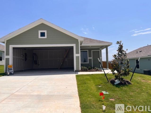 4 BR, 2 BA Apartment 9744 Skyhawk Ave, Fort Worth, TX 76179