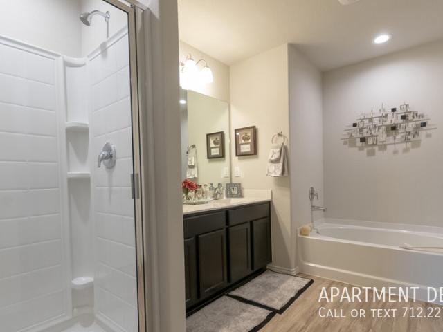 4 BR, 2 BA Apartment 9857 Laurel Lake DrÂ, Conroe, TX 77384
