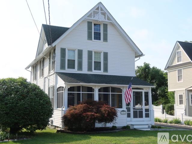 4 BR, 2 BA Apartment 904 Arnold Avenue, Point Pleasant, NJ 08742
