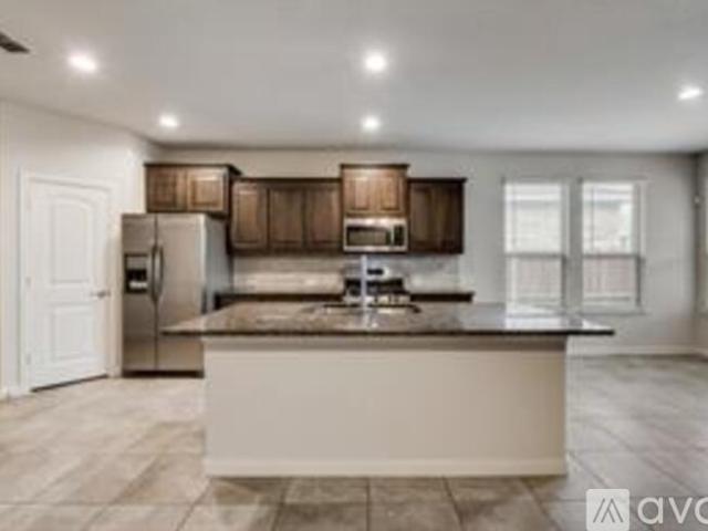 4 BR, 2 BA Apartment 9112 Stormcrow Dr, Fort Worth, TX 76179