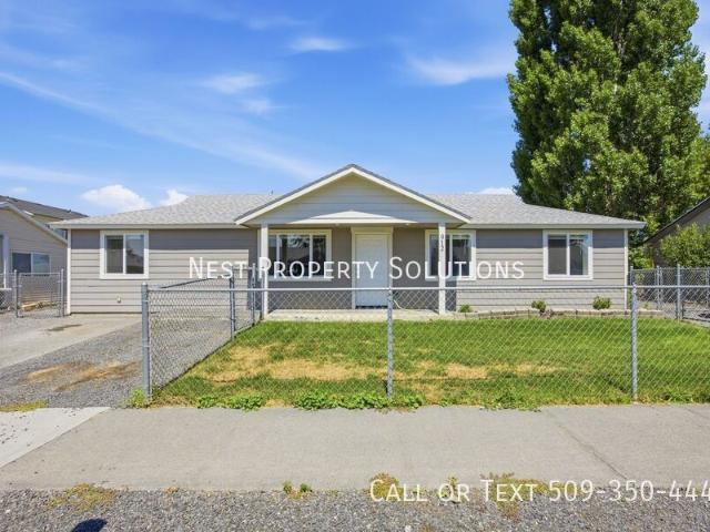4 BR, 2 BA Apartment 912 S Alderwood Dr, Moses Lake, WA 98837