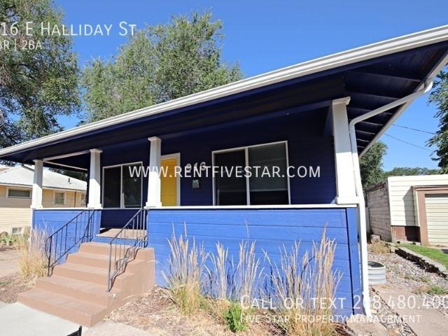 4 BR, 2 BA Apartment 916 E Halliday St, Pocatello, ID 83201