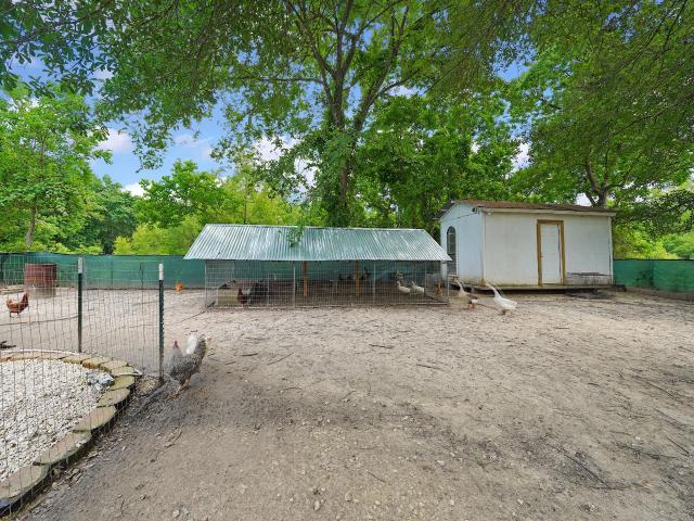 4 BR, 2 BA in Cleveland