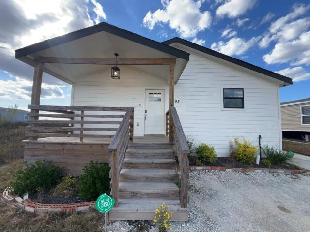 4 BR, 2 BA in Cleveland