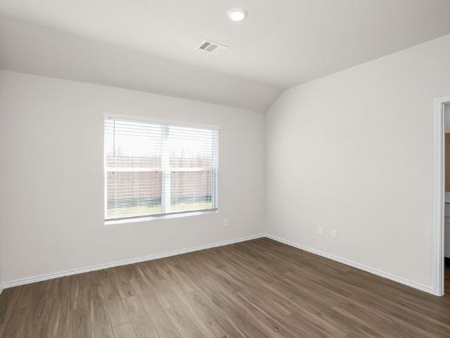 4 BR, 2 BA in Brookshire