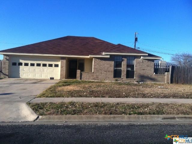 4 BR, 2 BA in Len Schwertner