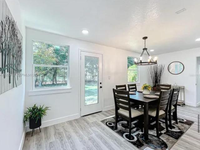 4 BR, 2 BA in Monterey