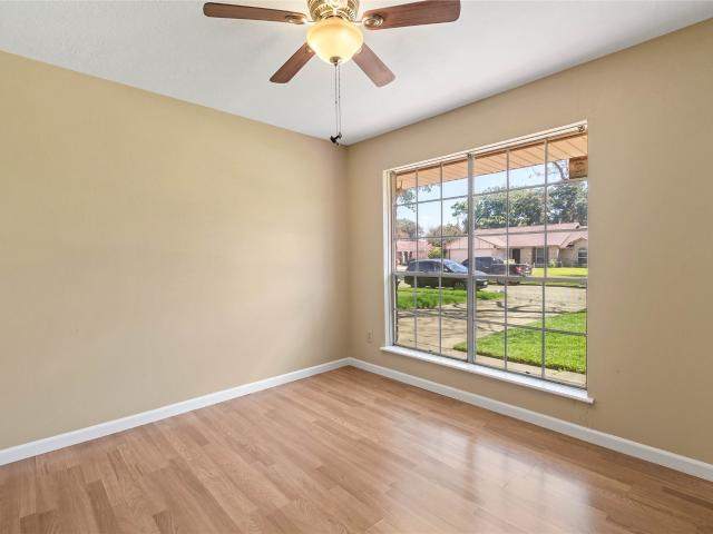 4 BR, 2 BA in Southbelt Ellington