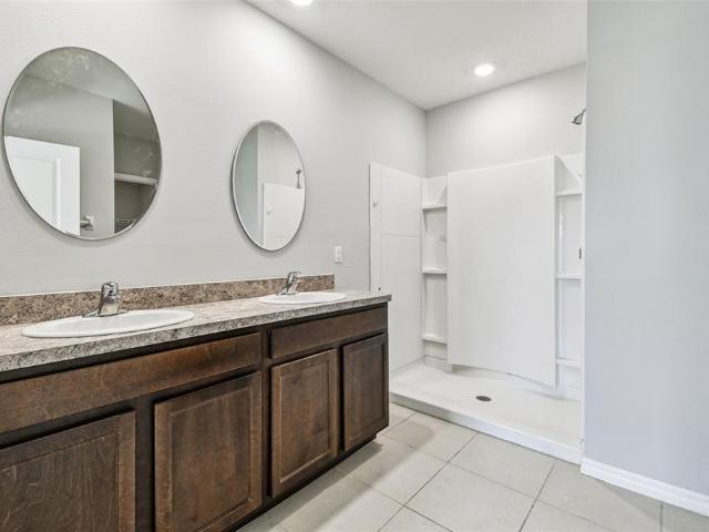 4 BR, 2 BA in San Antonio