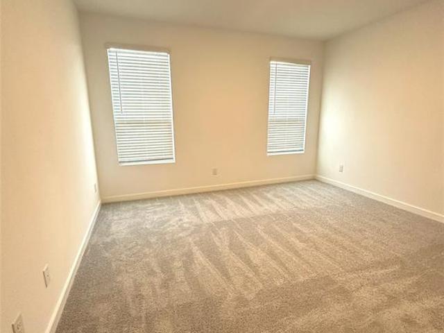 4 BR, 2 BA in Providence Village