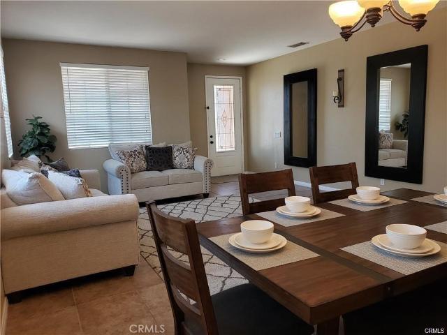 4 BR, 2 BA in West City