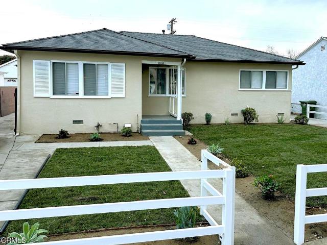 4 BR, 2 BA in Van Nuys