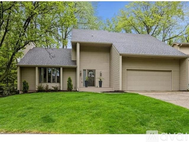4 BR, 3.5 BA Apartment 10574 Greenbelt Drive, Clive, IA 50325