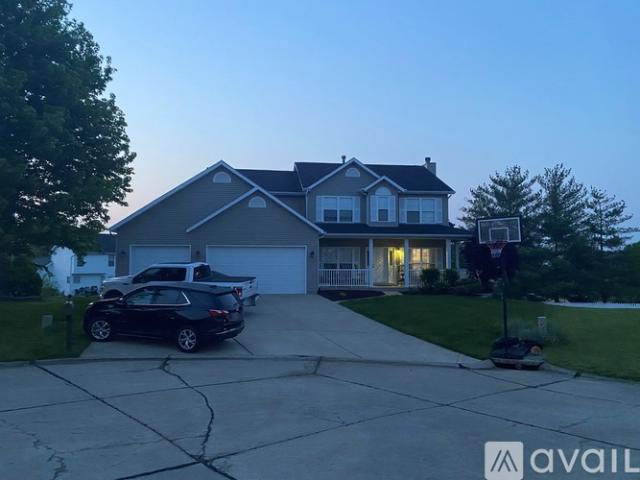 4 BR, 3.5 BA Apartment 107 Myrtle Wood Court, O'fallon, MO 63368