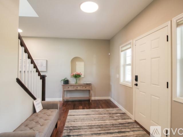 4 BR, 3.5 BA Apartment 11533 Wagon Wheel Way, Woodbury, MN 55129