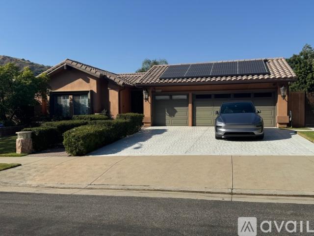 4 BR, 3.5 BA Apartment 12466 Cascade Canyon Drive, Los Angeles, CA 91344
