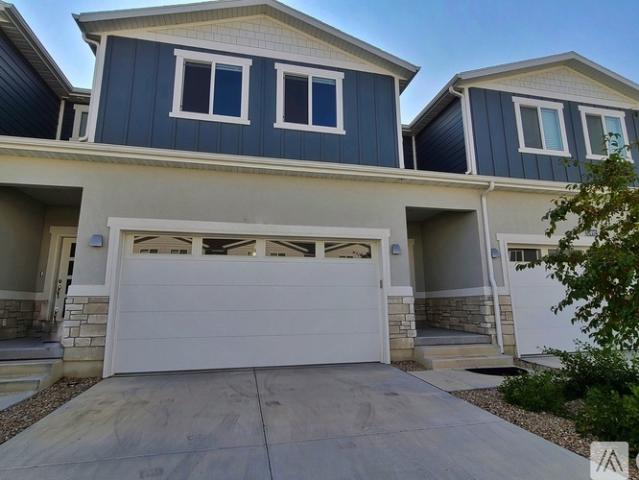 4 BR, 3.5 BA Apartment 12496 Shade Ln, Riverton, UT 84065