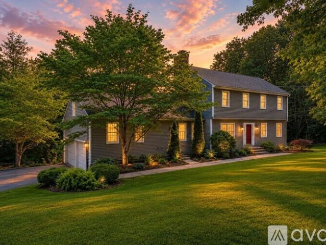 4 BR, 3.5 BA Apartment 128 Old Town Farm Road, Woodbury, CT 06798