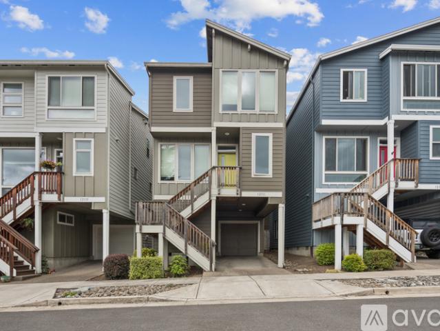 4 BR, 3.5 BA Apartment 12111 SW Tesla Terrace, Unit 12111, Beaverton, OR 97008