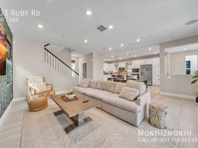 4 BR, 3.5 BA Apartment 131 Ruby Rd, Mission Viejo, CA 92694