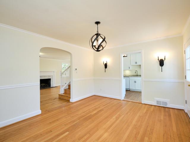 4 BR, 3.5 BA Apartment 1600 Foxhall Rd NW, Washington, DC 20007