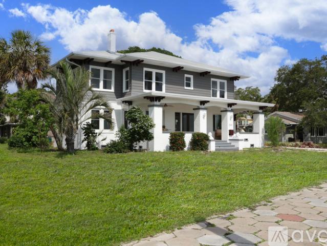 4 BR, 3.5 BA Apartment 2041 Beach Dr SE, St. Petersburg, FL 33705
