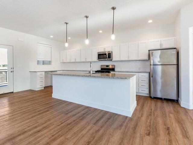 4 BR, 3.5 BA Apartment 2409 E. Dinosaur Crossing Dr Unit 5, Saint George, UT 84790