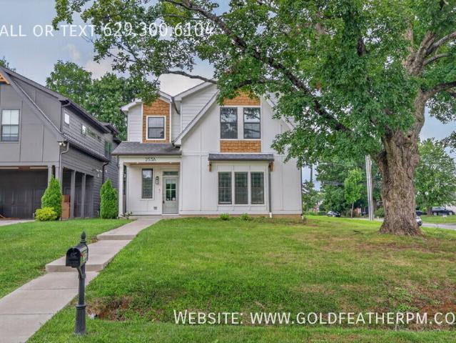 4 BR, 3.5 BA Apartment 253A Riverside Drive, Nashville, TN 37206